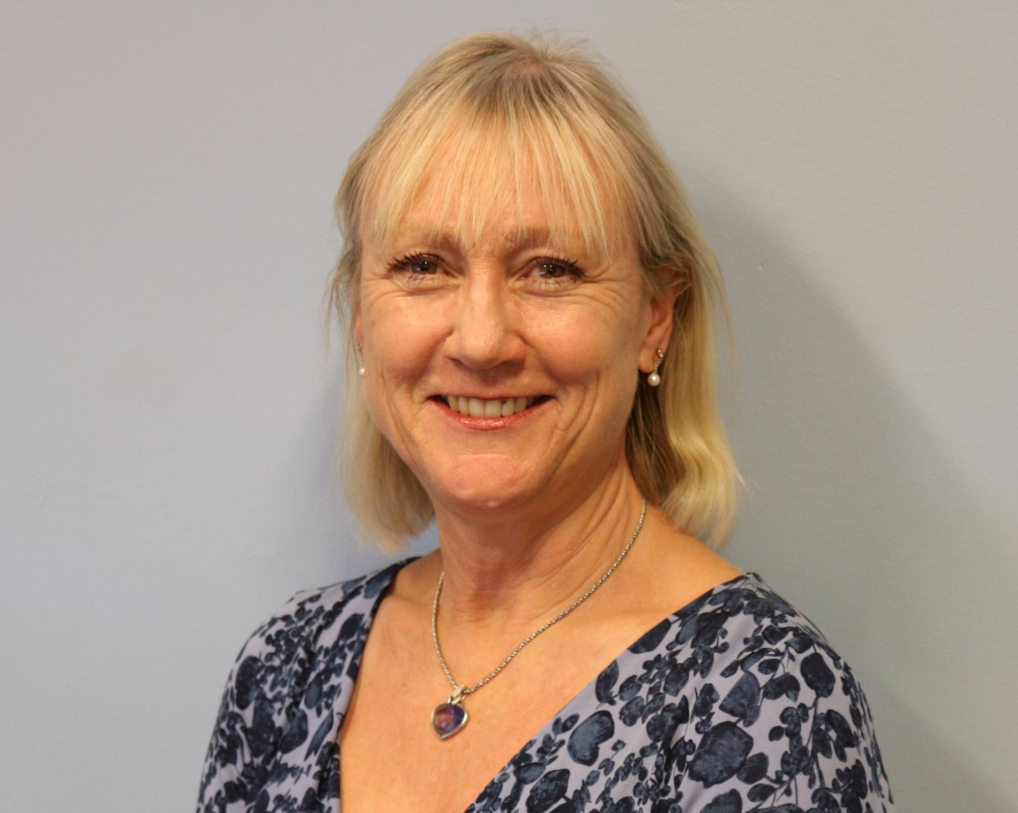 Louise Harris | Worth