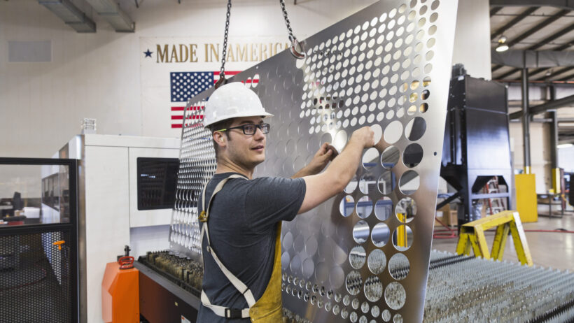 Globalization's Decline: US Reshoring on the Rise | Worth